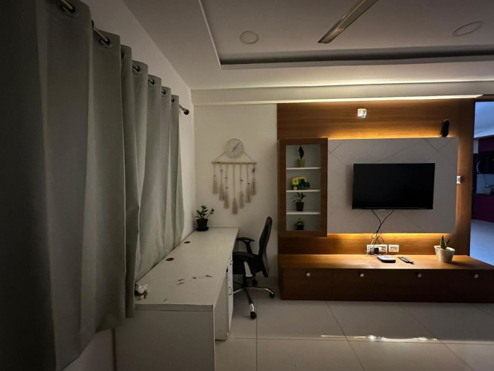 Premium Room Prime Location Hosted By An Iitian - Hyderabad