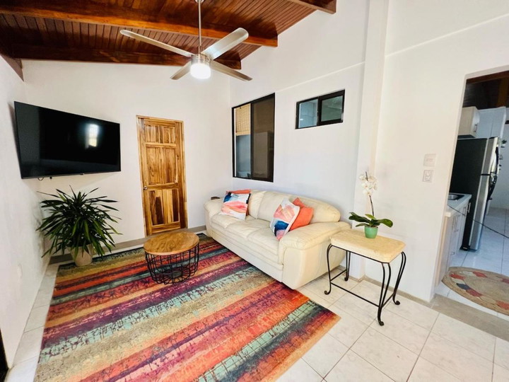 El Papagayo Verde 5 Min Walk To The Beach And Downtown - Playa Hermosa