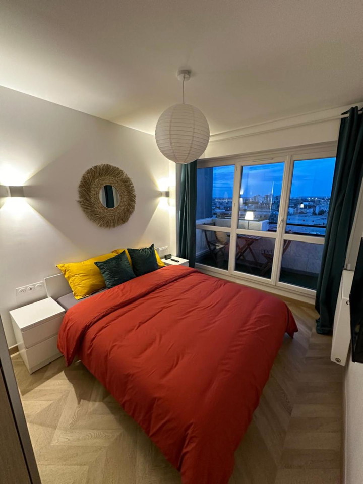 Paris Pantin Magnifique Appartement 4 Pièces De 108m2 Avec 2 Parking Intérieur - Très Cosy Pour 1 à 12 Personnes - Entièrement Refait à Neuf Entire Apartment Luxurious And Warm - Pantin Paris 19 èMe Free Wifi Gratuit - Villemomble