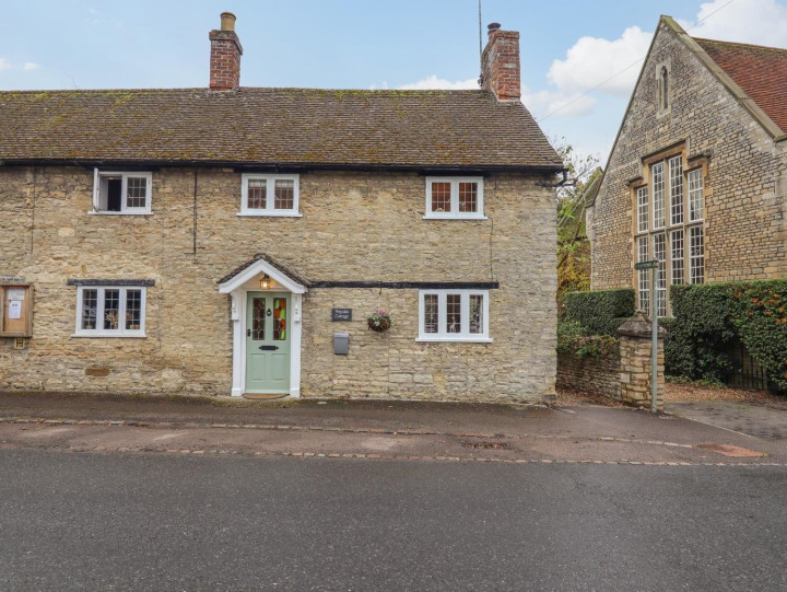 Wayside Cottage - Wellingborough
