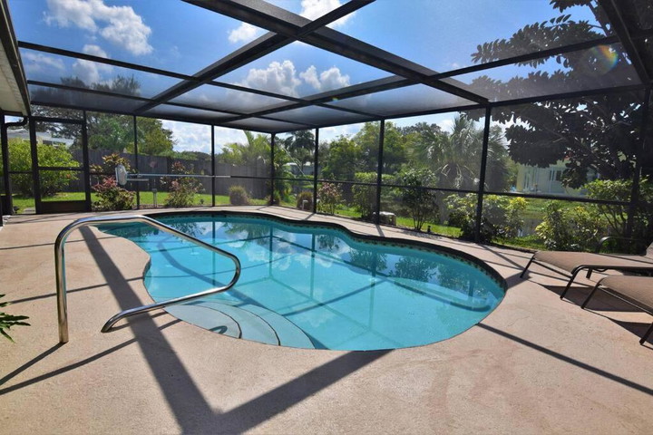 Rowena House 2bd Den 2bth Heated Pool Near Siesta Key - Venice, FL