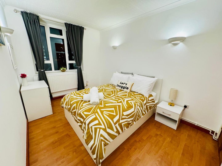 Vauxhall, River Thames, Big Ben Retreat, Central London Family Stay - Bromley