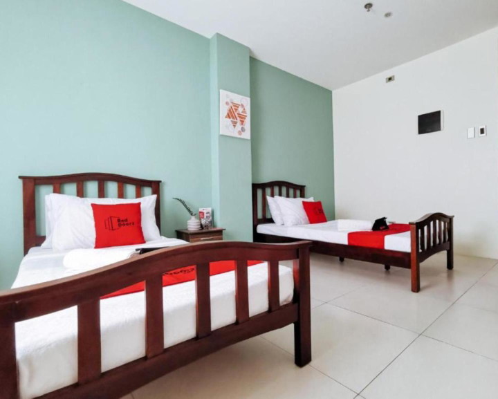 Reddoorz Plus Near Bangko Sentral Ng Pilipinas Davao - Davao City