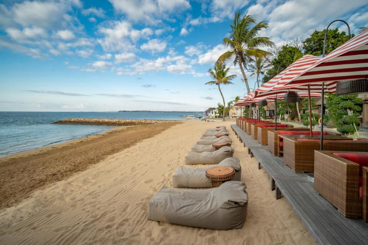 Puri Santrian Beach Resort And Spa - Sanur
