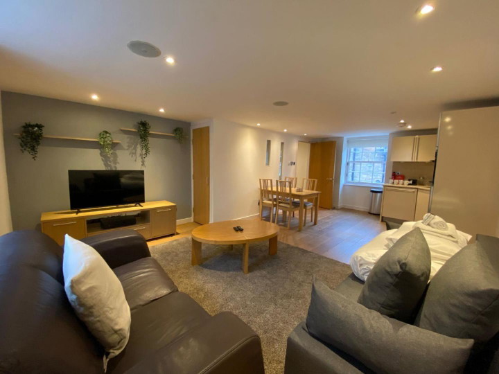 Cs Exclusive Apartments Of Princess Street West End - Edinburgh