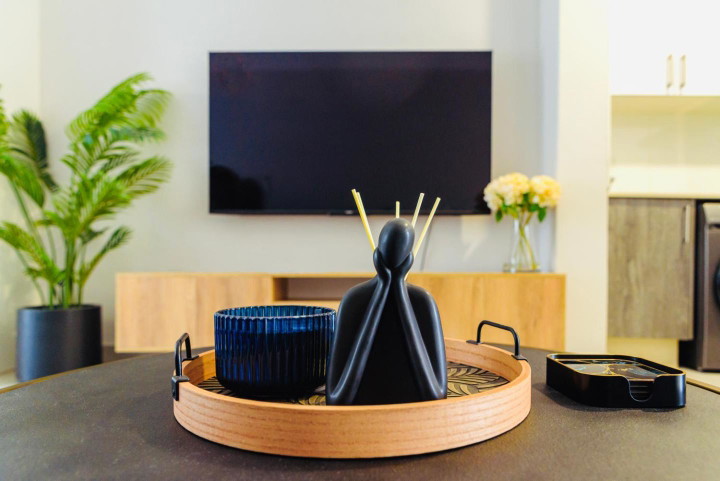 Urban Sage - Modern Studio In Sarona City, Gaborone - Free Parking,pool & Wifi - Botswana