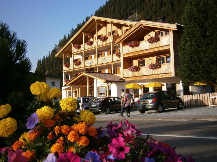 Monti Pallidi B&b Apartments - Corvara in Badia