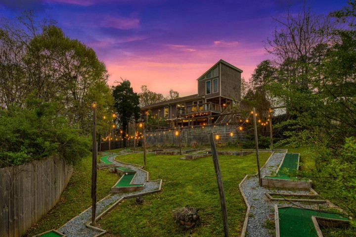 Hot Tub & Mini Golf: Mtn-view Haven In Kodak! - Jefferson City, TN
