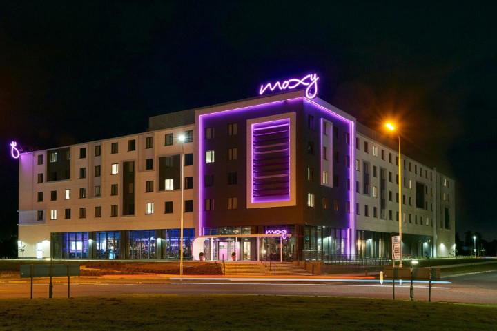 Moxy Edinburgh Airport - South Queensferry