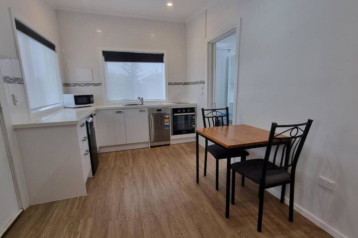Modern 1 Bedroom Studio Free Parking Close To Cbd - Tasmania