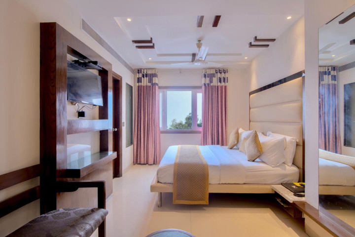 The Empire Suites , City Centre Hotel - Delhi