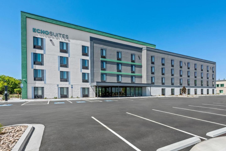 Echo Suites Extended Stay By Wyndham Reno - Reno, NV