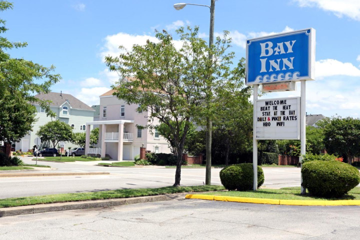 Bay Inn Hotel - ノーフォーク, VA