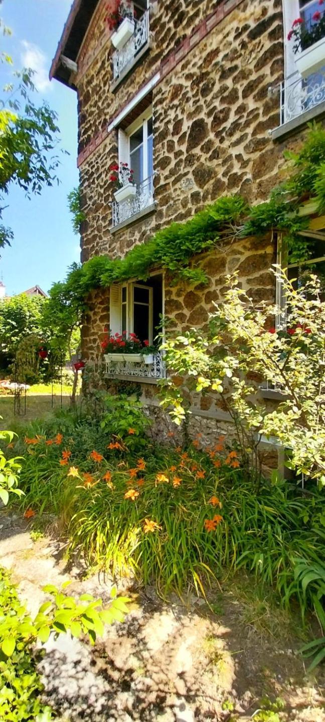 Chambres Dans Une Maison De Charme Au Calme En Bord De Marne Proche Transports - Créteil