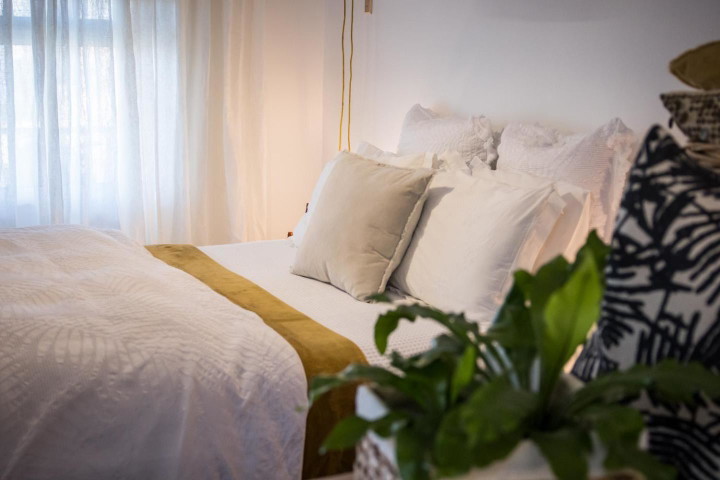 Urbane Coastal Escape - Albany