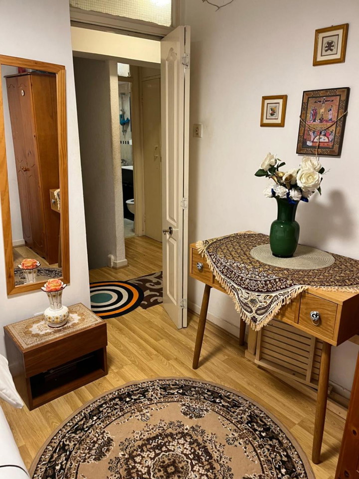 Room With Private Bathroom In Chelsea - Brentford