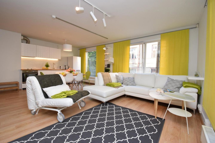 Bright Home - タリン