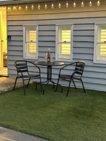 Cozy Guest Suite In Margate, 200 Mts From Beach - Redcliffe