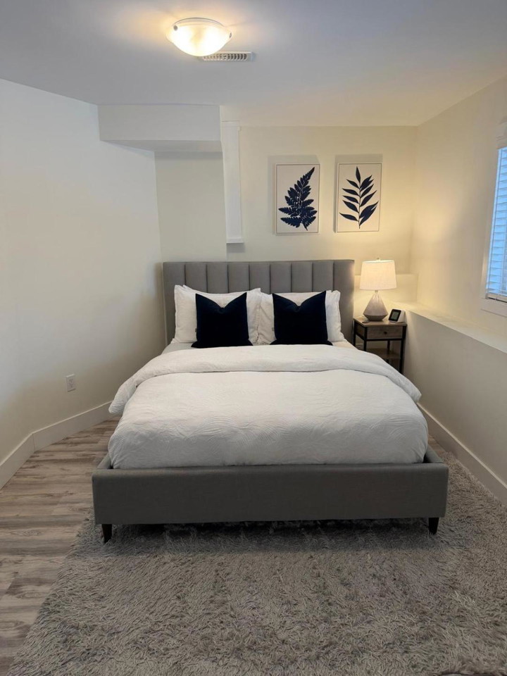 Cozy Home Away From Home - Kingston, Canada