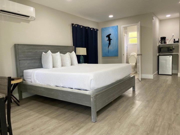 Amoray Dive Resort - Key Largo, FL