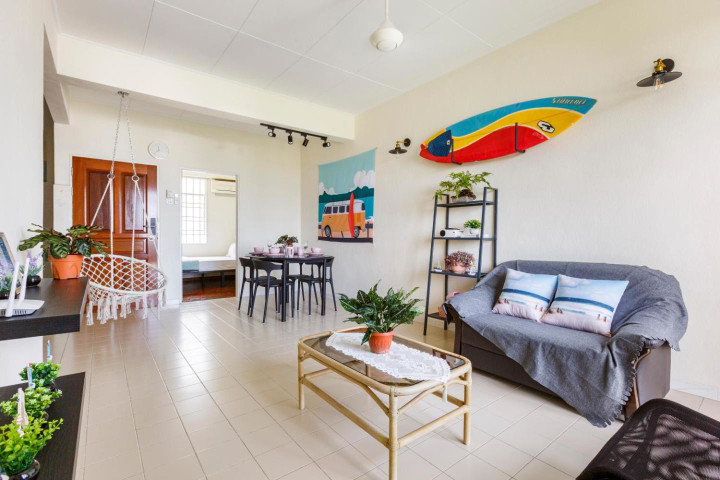 Ee's Surfer's House - Seaview, 3 Min Walk To Beach - Kedah