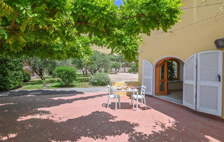 3 Bedroom Gorgeous Home In Mondragone - Mondragone