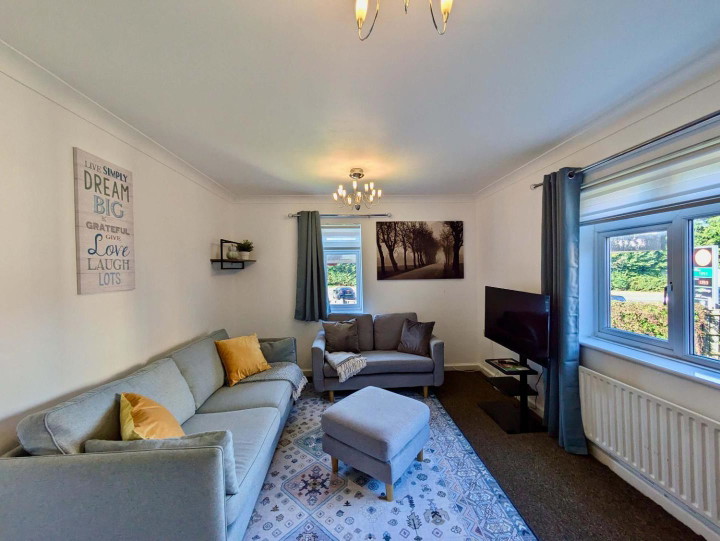 Spacious 2-bed Flat With Free Parking, Bromley - Bromley
