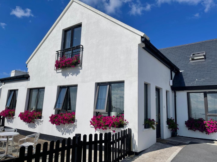 Teach Cruachan Large-group Holiday Home - Achill Island