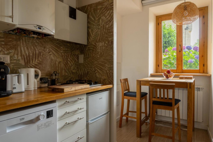 Pallanza Courtyard Apt - Lake Maggiore