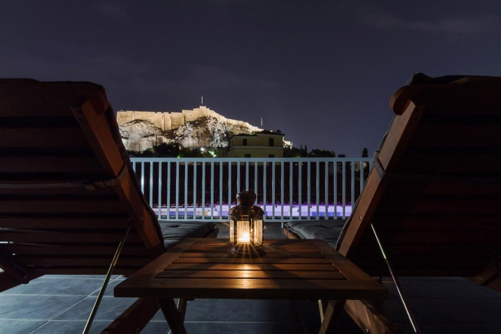 105 Adrianou Plaka - Athens