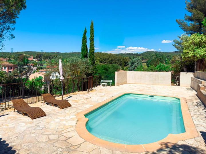 Gîte T2 à 5mn Du Circuit Paul Ricard Et Du Village Du Castellet Et à 10mn Des Plages De Saint-cyr-sur-mer, Bandol Et Sanary - Le Castellet