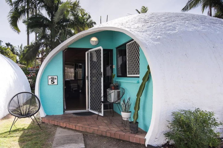 Binishell Igloo 5 - Unique Beachfront Escape With Pool - Kuranda
