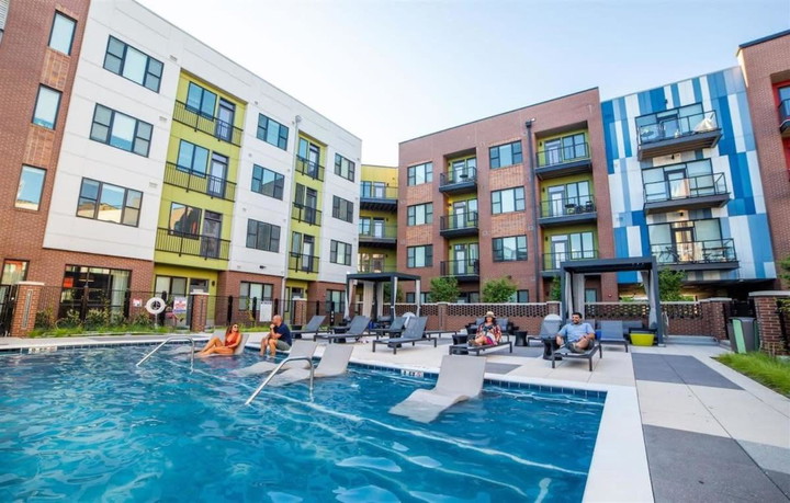 2br Balcony Suite Gym & Pool Downtown At Cityway - Indianápolis, IN
