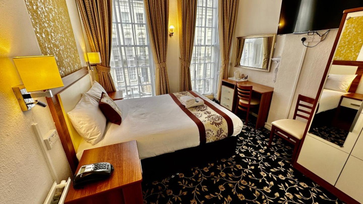 Andorra Guest Accommodation - Hove