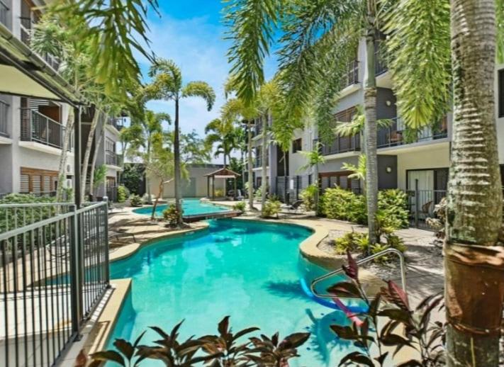 Cairns Central Southern Cross Atrium Private Apartments & Studio - Cairns