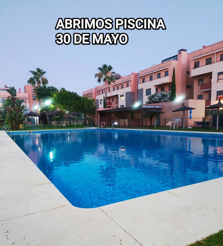 Elegante Apartamento Con Piscina A Un Paso De Sevilla San Miguel - Camas