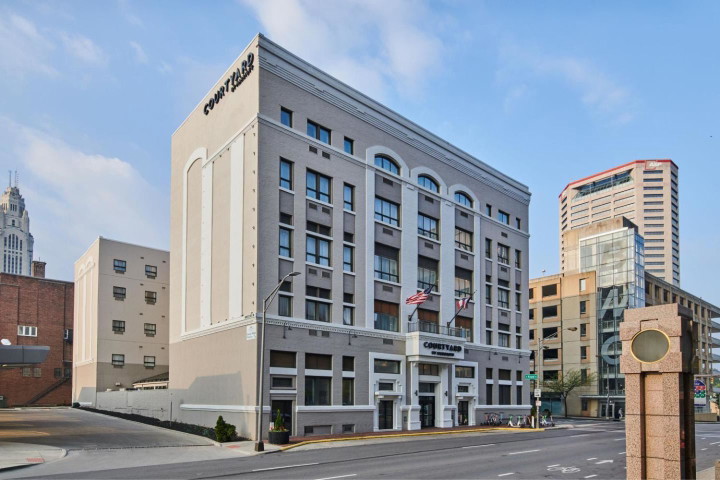 Courtyard By Marriott Columbus Downtown - Columbus, OH