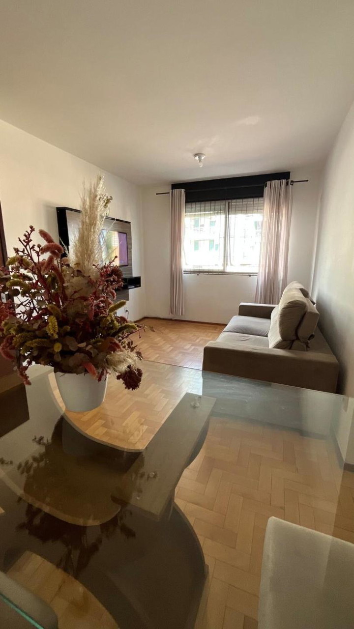 101- Apartamento 2 Quartos Próximo Ufn, Com Vaga De Garagem - Santa Maria
