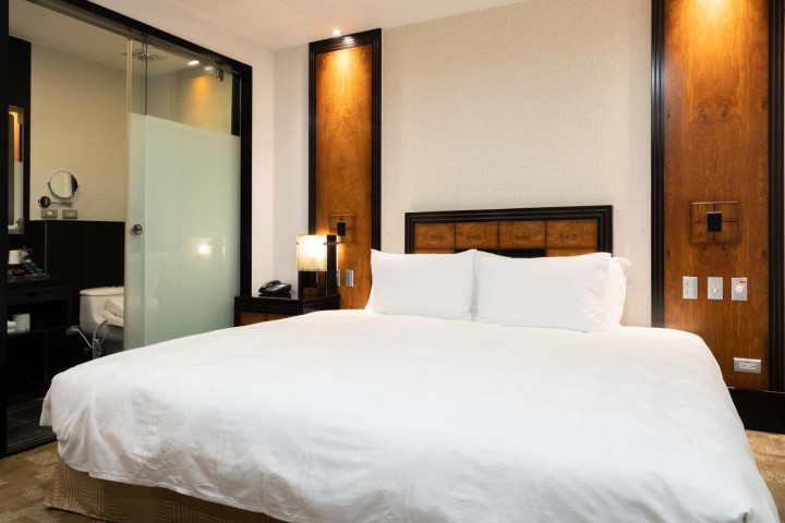 Xinshe Hotel - Linsen - Banqiao District