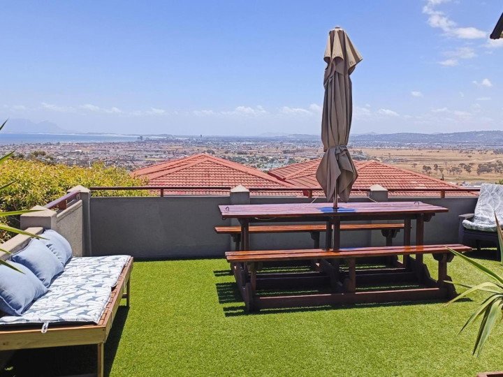 O'briens - Somerset West