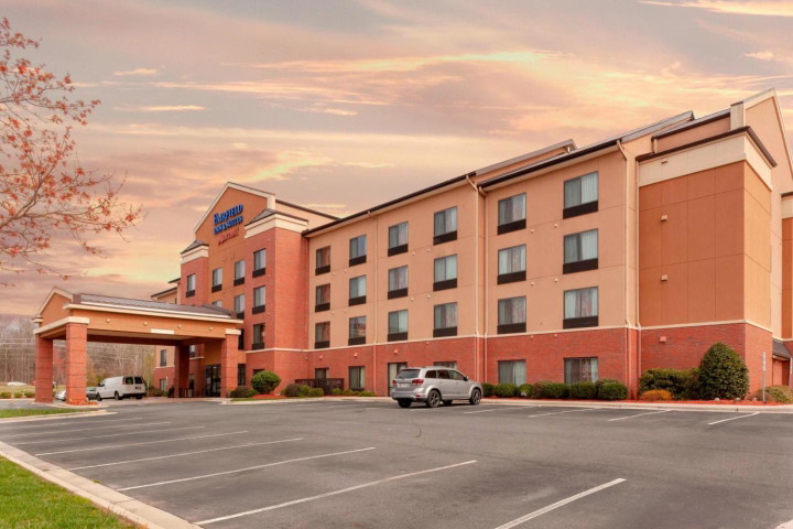 Fairfield Inn & Suites By Marriott Matthews Charlotte - Charlotte
