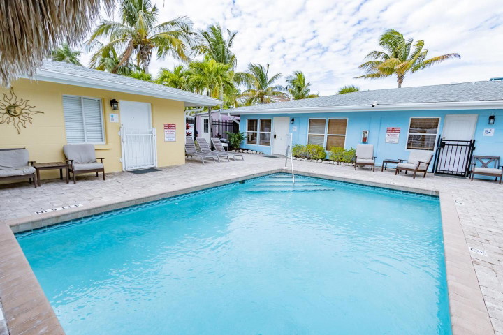 Siesta Key Beachside Villas - Lakewood Ranch, FL