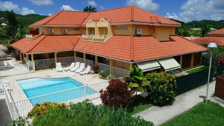 Maison En Résidence Privée Avec Piscine Accès Plage - Martinique