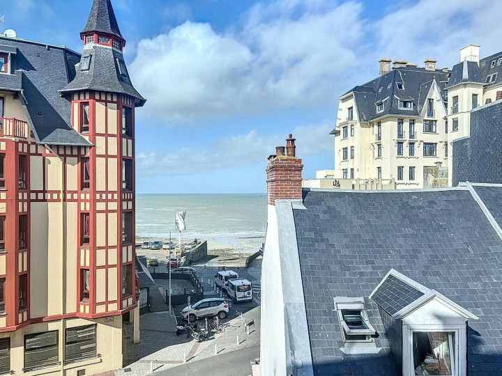 Grand Duplex En Centre-ville Avec Vue, à 50m De La Plage, Ascenseur, Et Wifi - Granville