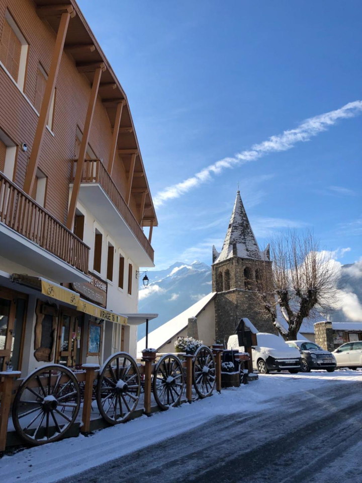 Appartement Rez De Jardin Montée De L'alpe D'huez - Villard-Reculas