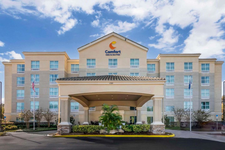 Comfort Inn & Suites Tavares North - Leesburg, FL