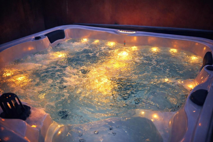 Love Room Jacuzzi Privatif à Martigues - Martigues
