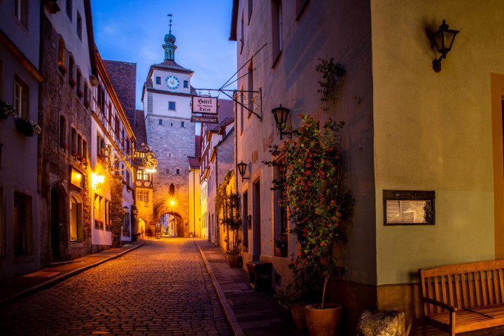 Hotel-restaurant Am Weißen Turm Self Check-in - Rothenburg ob der Tauber