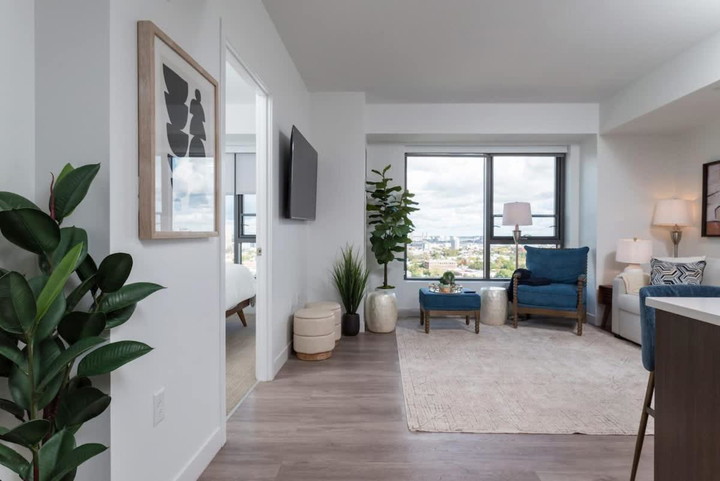 Upscale Penthouse Near Mit Harvard Central Square - Cambridge, MA