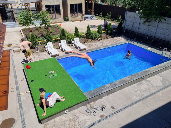 Apricot Lodge - Bishkek